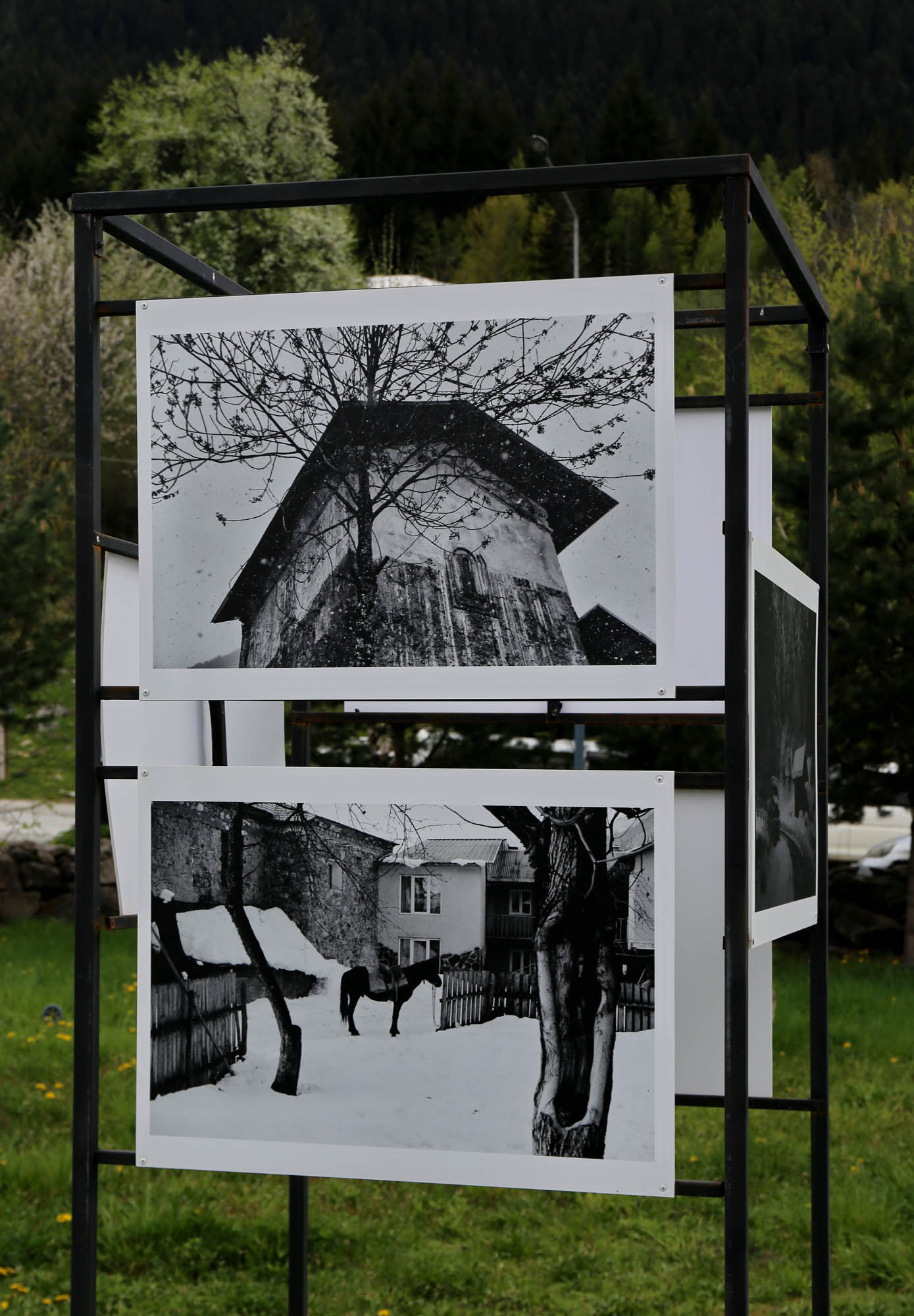 Poemas del río Wang: Lamproba: Lanterns for the dead in Svaneti