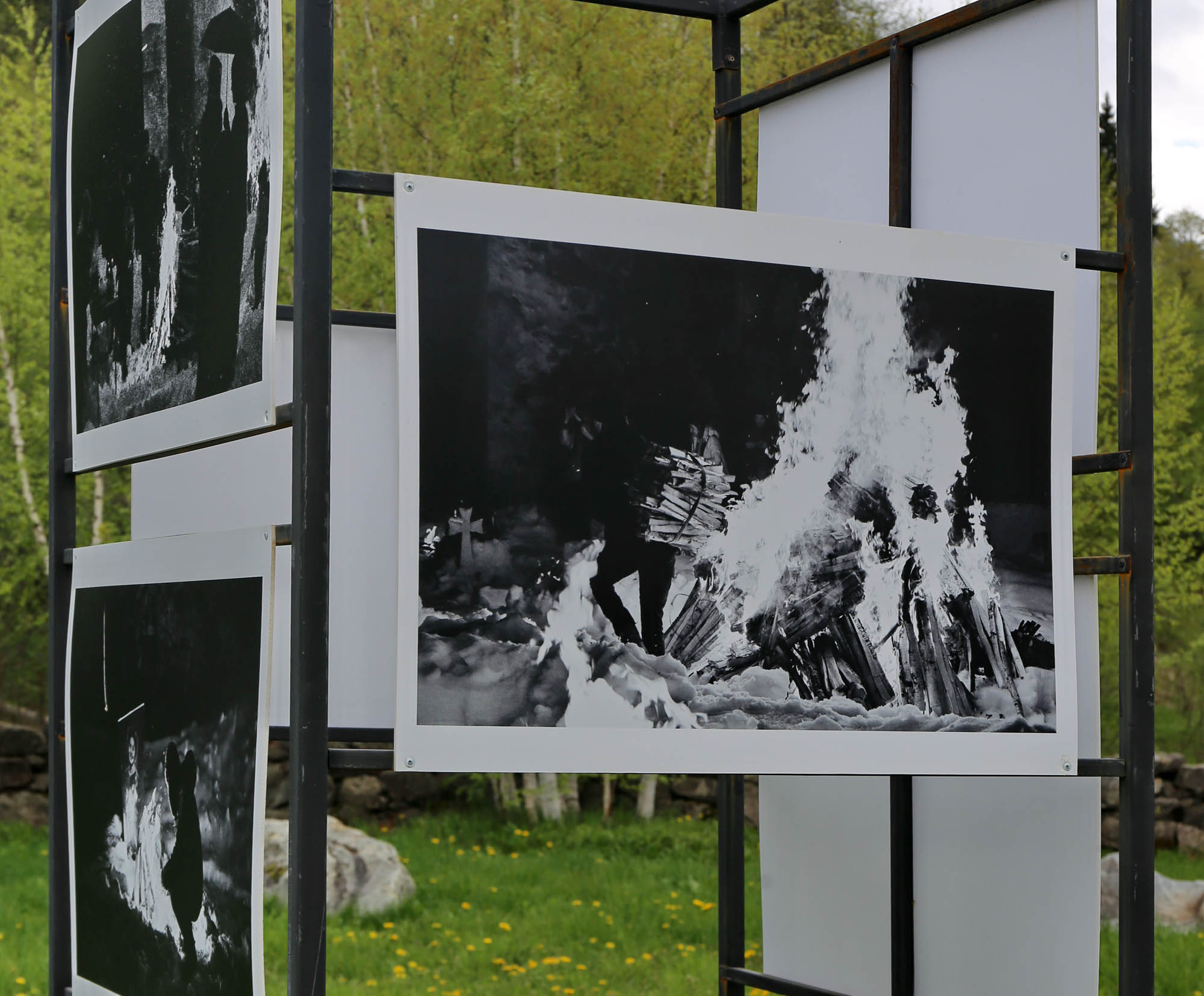 Poemas del río Wang: Lamproba: Lanterns for the dead in Svaneti