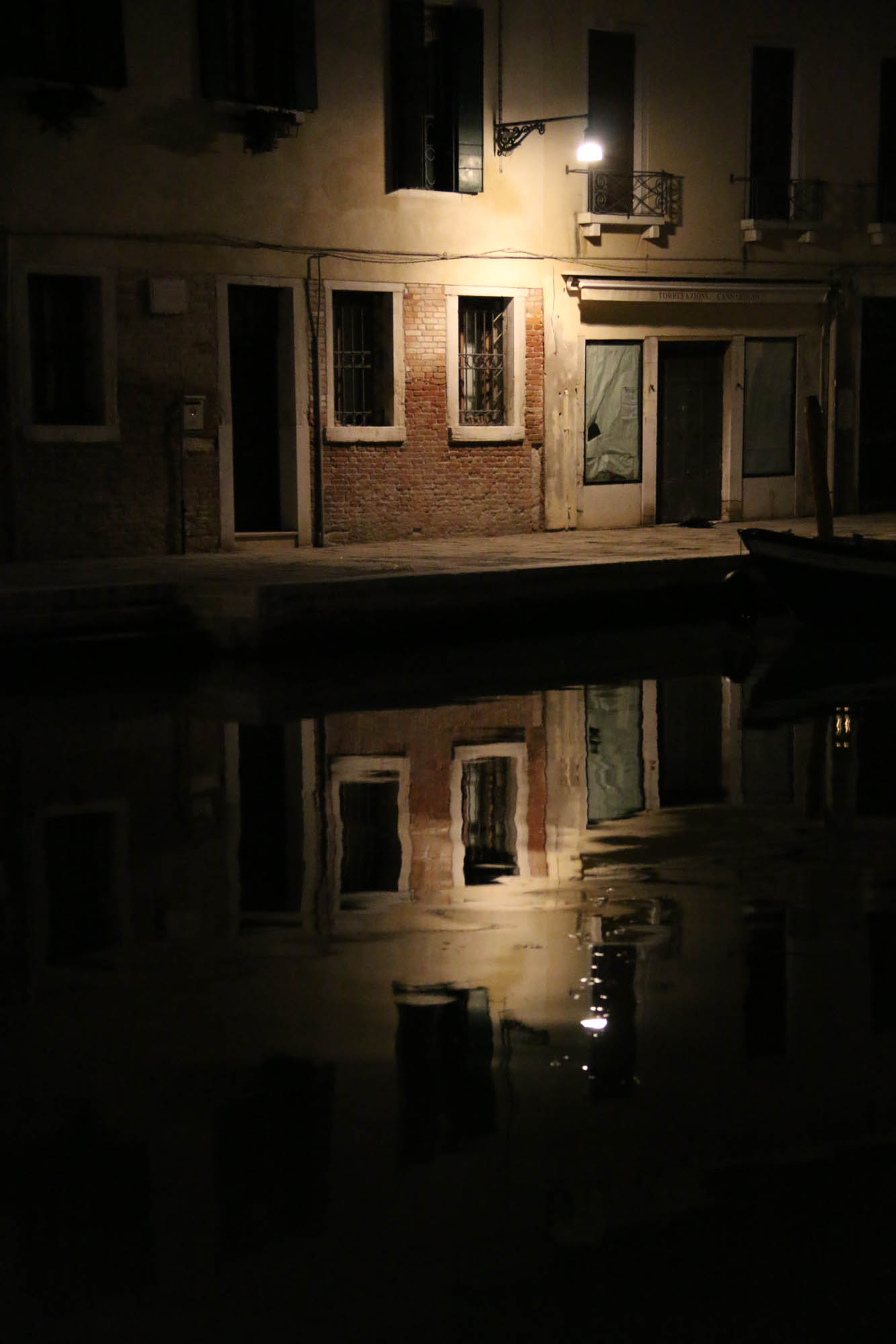 Poemas del río Wang: Città irreale